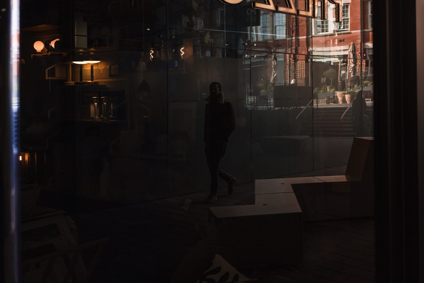 Essential guide to capturing street photography in Angel, Islington